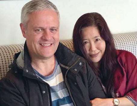 Woman raises awareness of ovarian cancer symptoms | cornish-times.co.uk