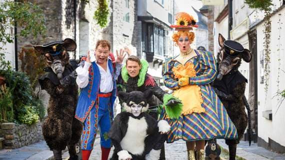 TV stars John Partridge and Samantha Womack to headline in regional ...