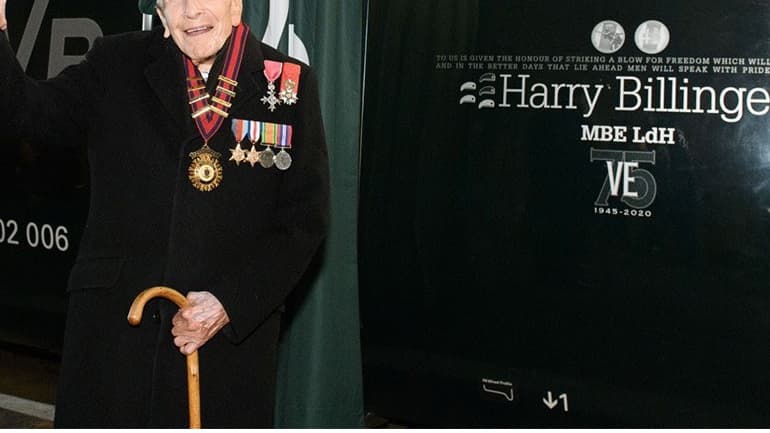 Hundreds pay their respects as Normandy veteran Harry Billinge is laid ...