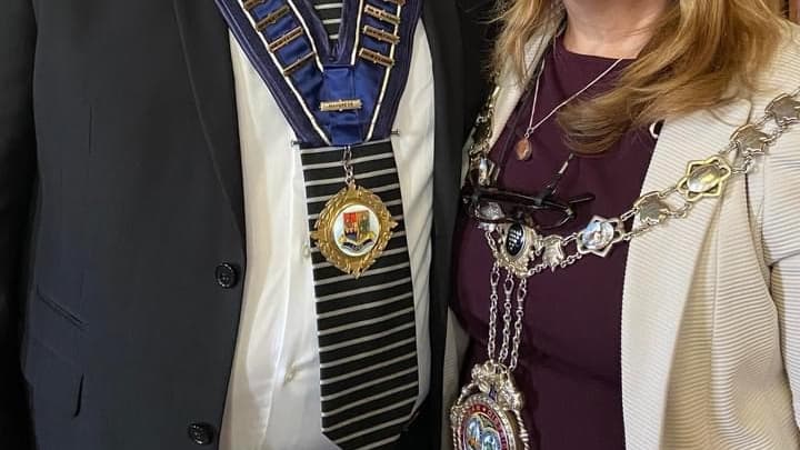 Mayor Edwina follows in her father’s footsteps | cornish-times.co.uk