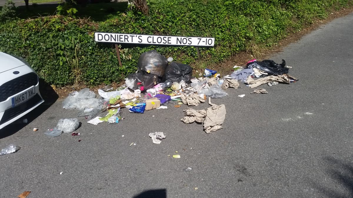 Man highlights littering issue | cornish-times.co.uk
