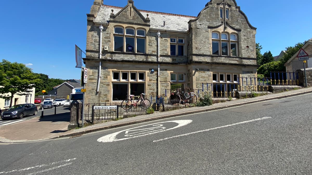 BODMIN’S Old Library is set to be refurbished by arts organisation ...