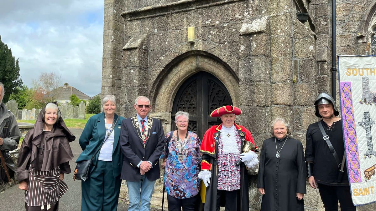 Barrow push raises thousands | cornish-times.co.uk