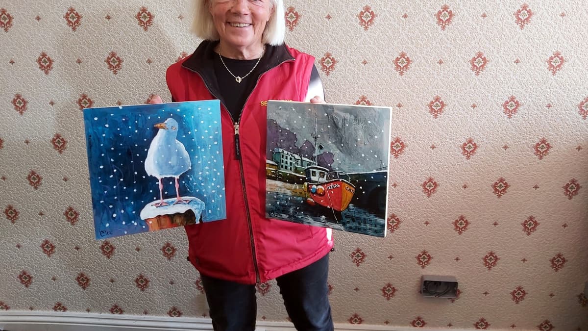 Ann Kinahani, Liskeard, makes Christmas cards for the Air Ambulance ...