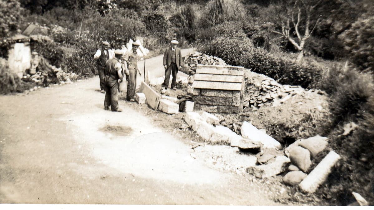 Exploring the history of the holy well at St Keyne | cornish-times.co.uk