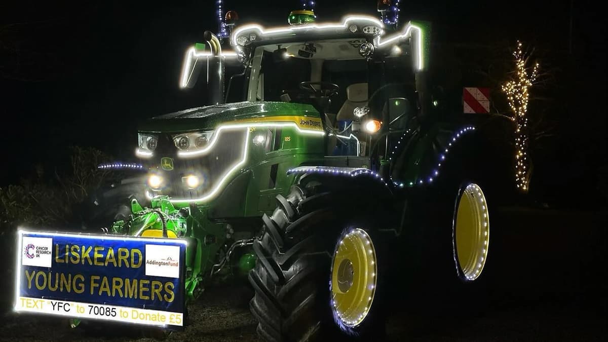 Bedazzled tractors raise thousands for charity | cornish-times.co.uk