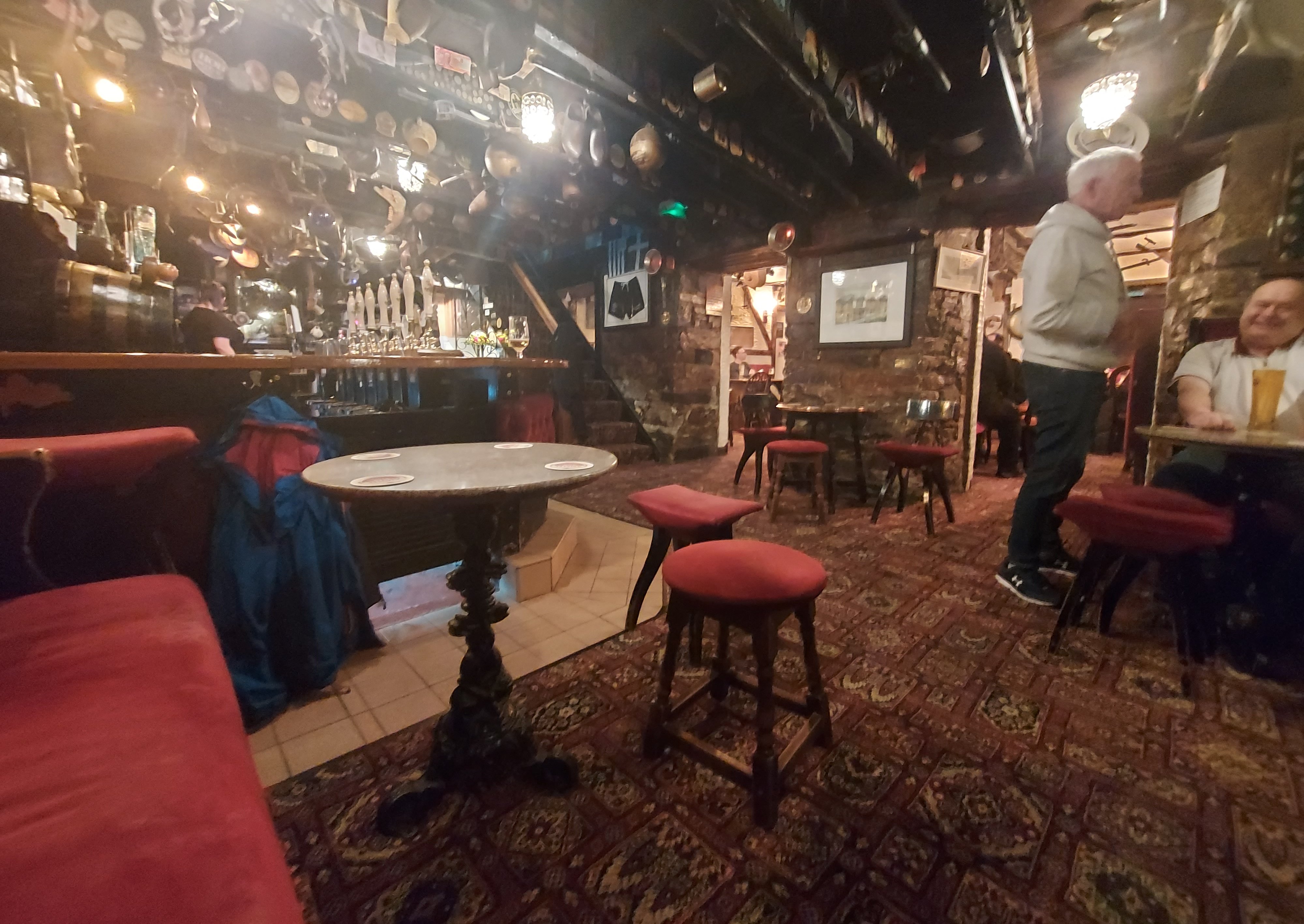 Landlord's delight as Bodmin pub wins prestigious award for fourth time ...