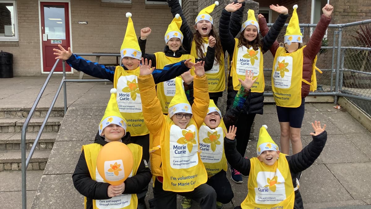 Polperro school children raise funds for Marie Curie | cornish-times.co.uk
