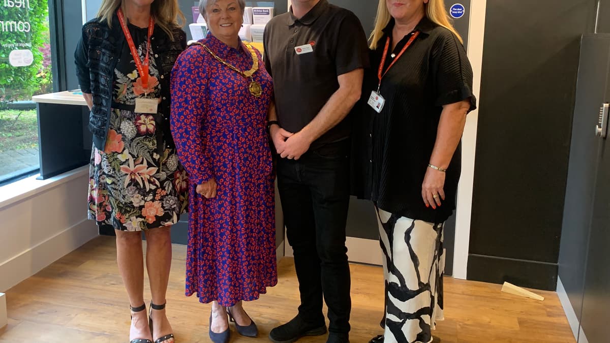 Mayor declares new community banking hub officially open | cornish-times.co.uk