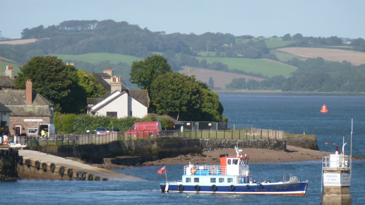Cornwall Favourites: Cremyll, where the river ferries come and go ...