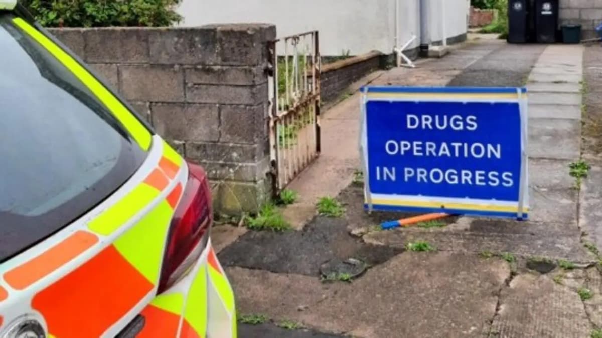 Man with cash and quantity of drugs arrested in police drug operation ...