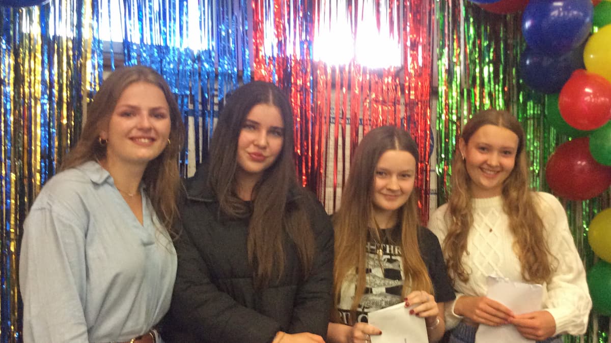 Looe Community Academy 'delighted' at outstanding GCSE results ...