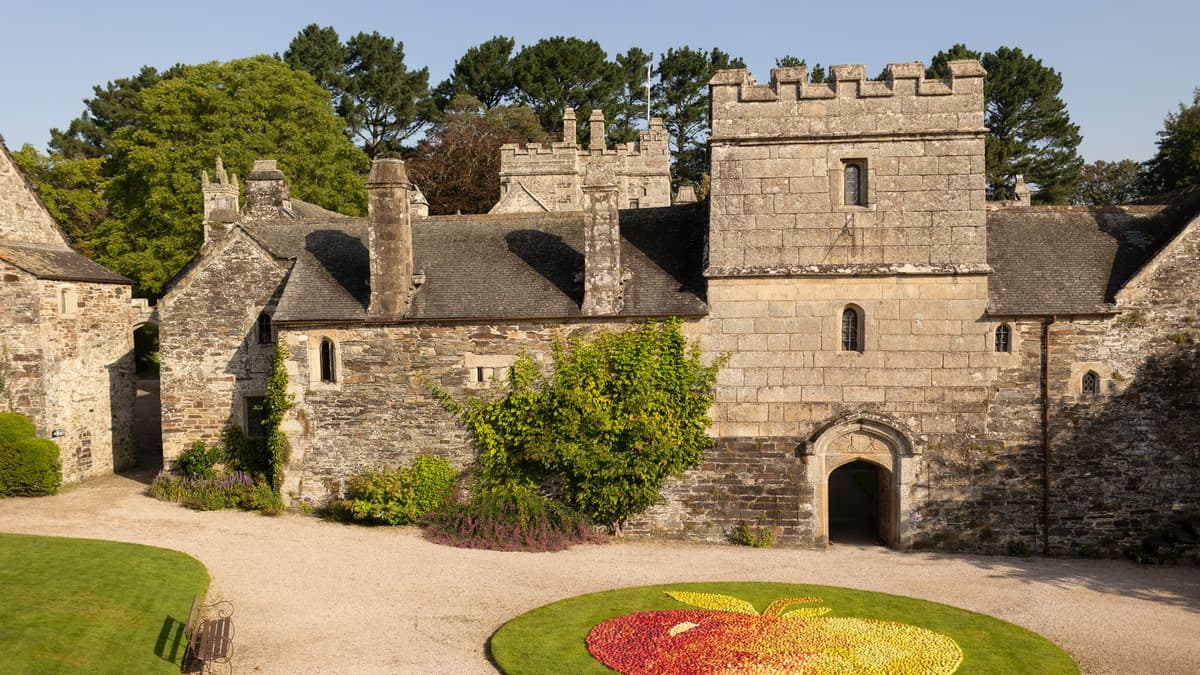 Cotehele apple weekender kicks off National Trust apple celebrations ...