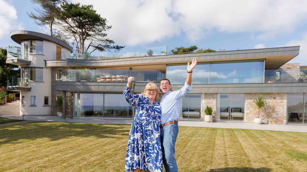 Cornwall £4.5-million house won for just £25 in charity house draw ...
