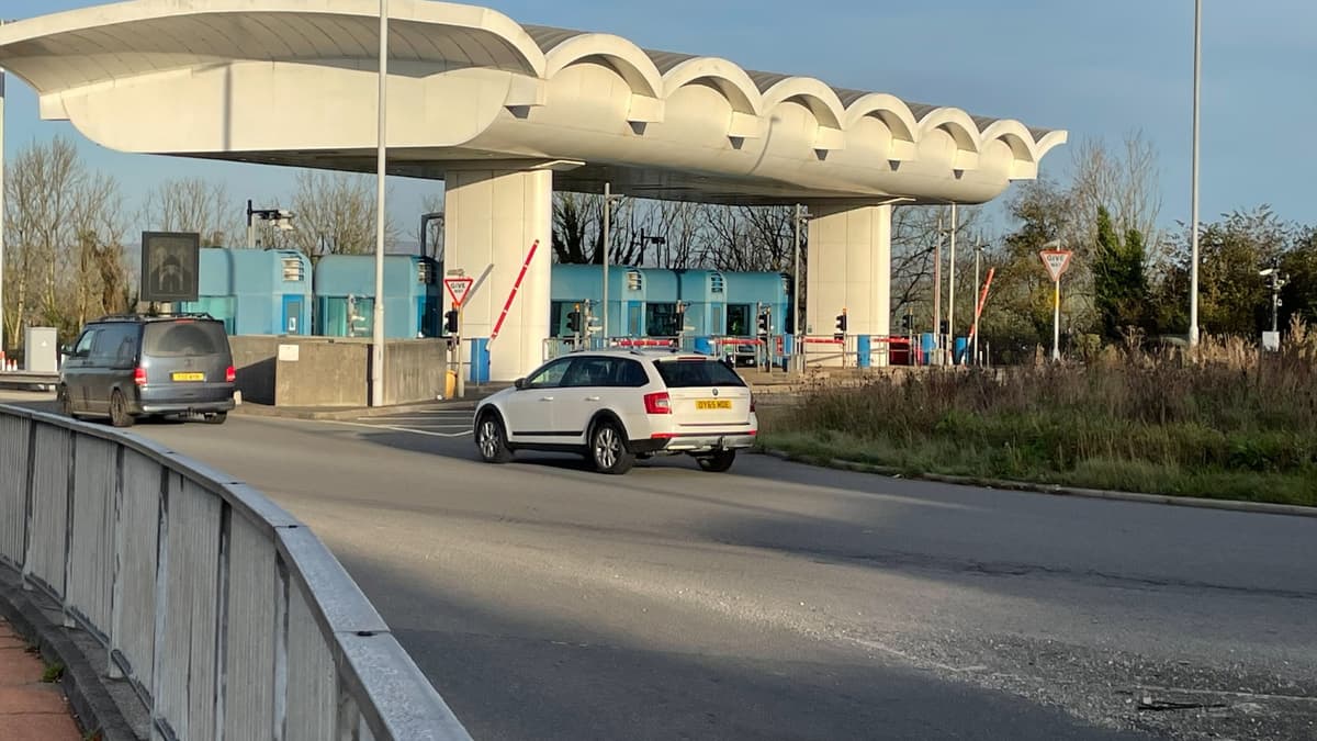 Refurbishment works on Tamar Bridge toll booths have begun | cornish ...