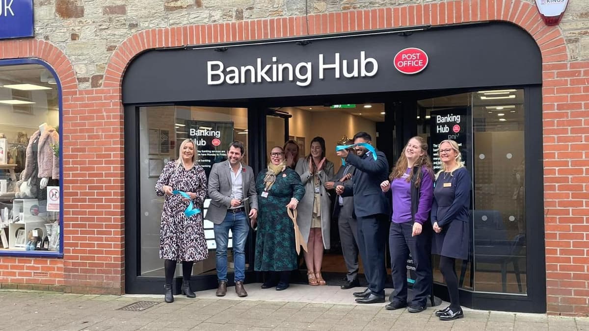 Councillor declares new Post Office Banking Hub fully open | cornish ...