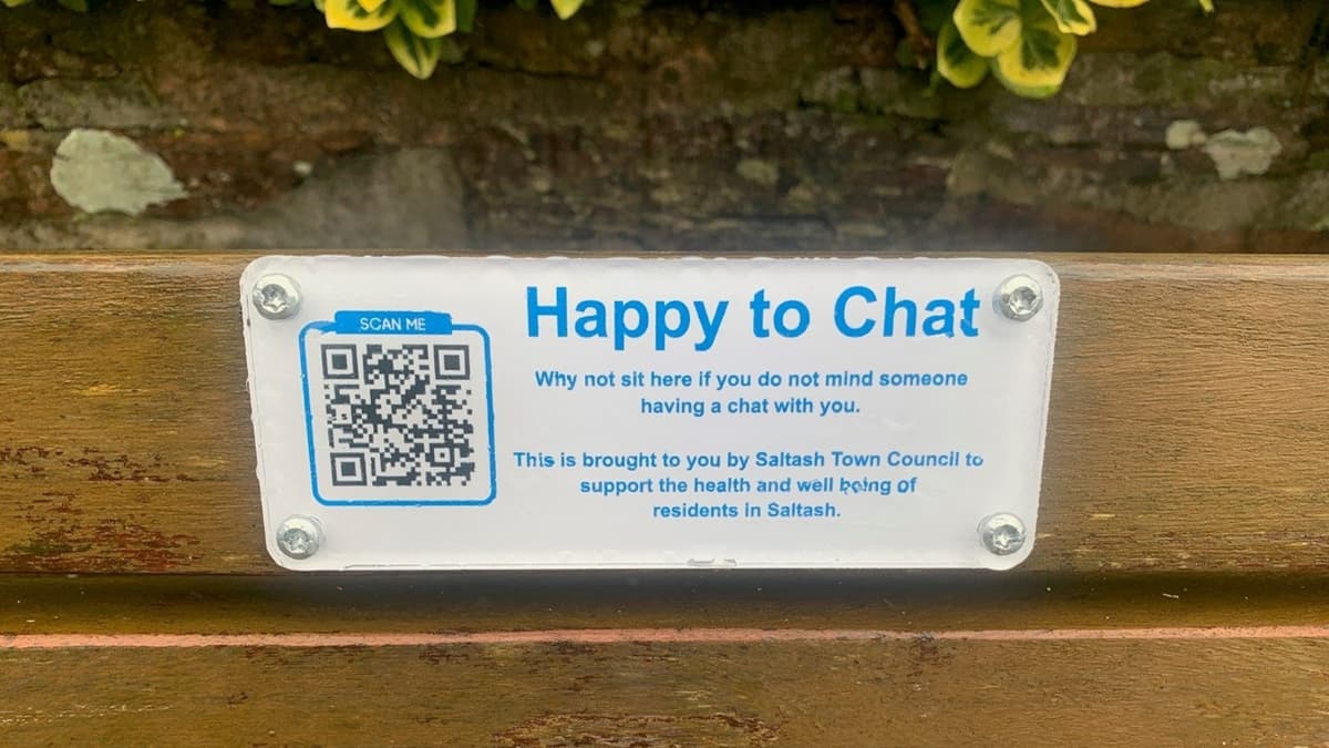 New 'Happy to Chat' plaques installed on benches in Saltash | cornish ...