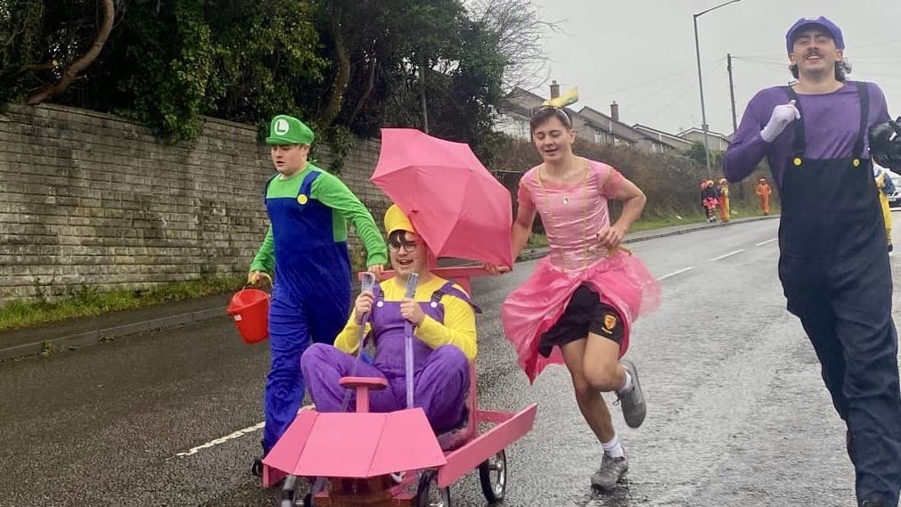 New Year’s Day Pram Race returns to Saltash for vital charity cause ...
