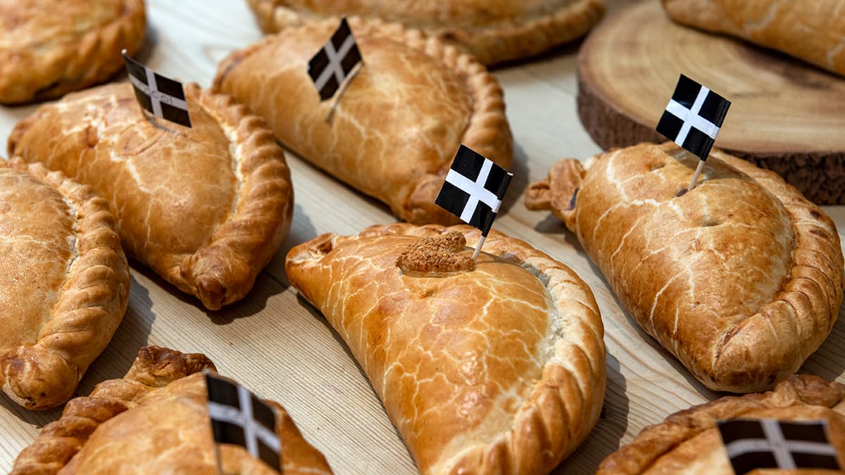 Local chef reveals the top 10 surprising facts about Cornish pasties ...