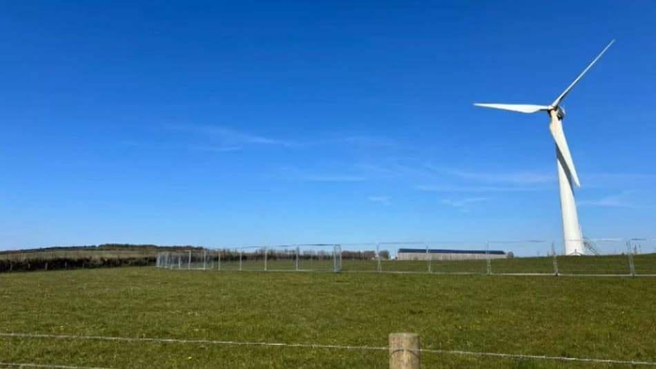 Enlarged windmill opposed by locals near Bodmin approved by Cornwall ...