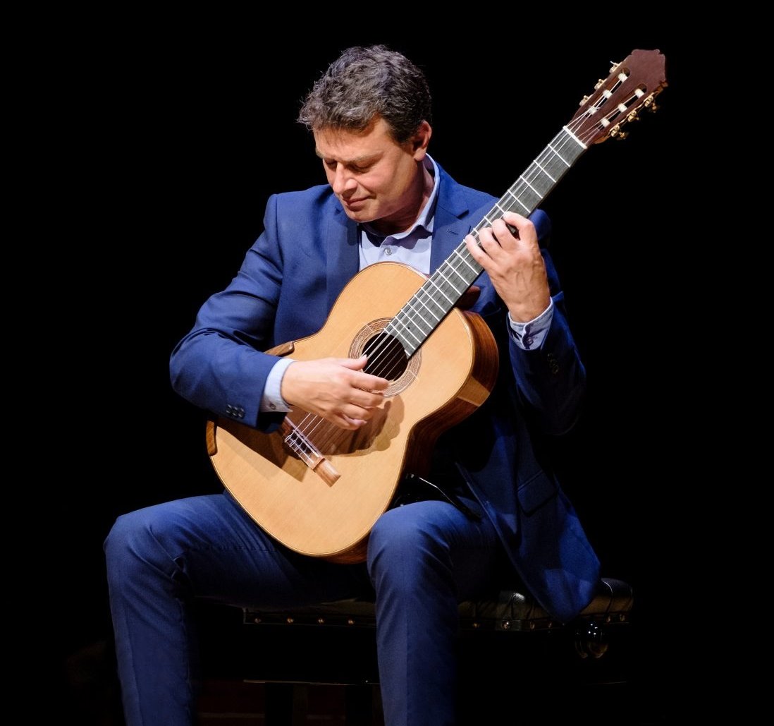 Classical guitarist to perform at village hall | cornish-times.co.uk