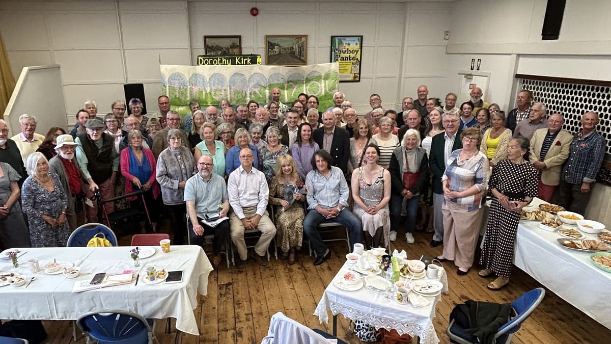 'Simply the best' – huge send off for retiring Tamar Valley councillor ...