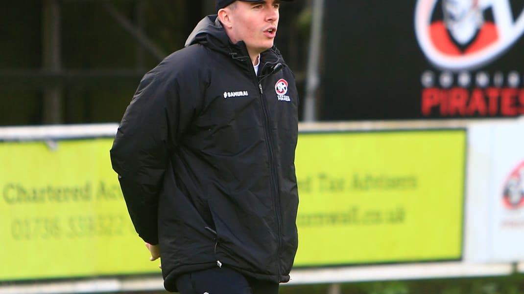 Coach Walsh commits his future to the Cornish Pirates | cornish-times.co.uk