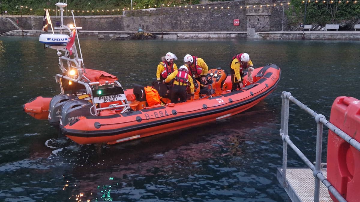Busy evening of rescues for volunteers from Looe RNLI | cornish-times.co.uk