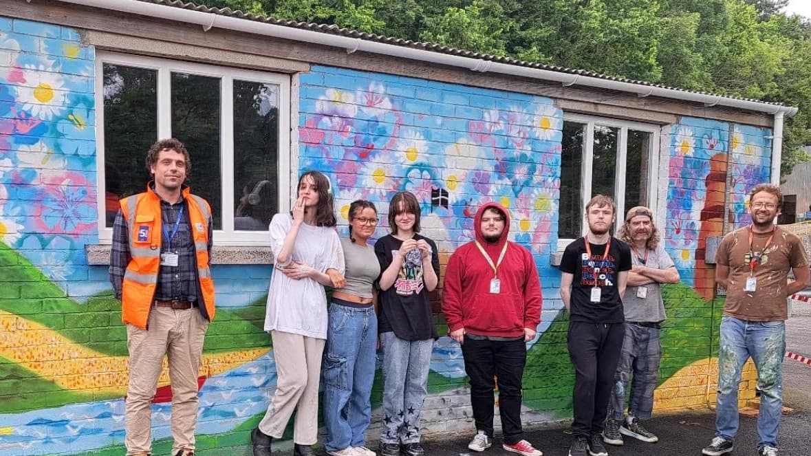 Students creating mural artwork at Fowey Docks in Cornwall | cornish ...