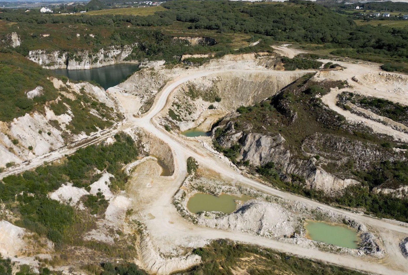 Lithium mining project in Cornwall gains an international boost ...