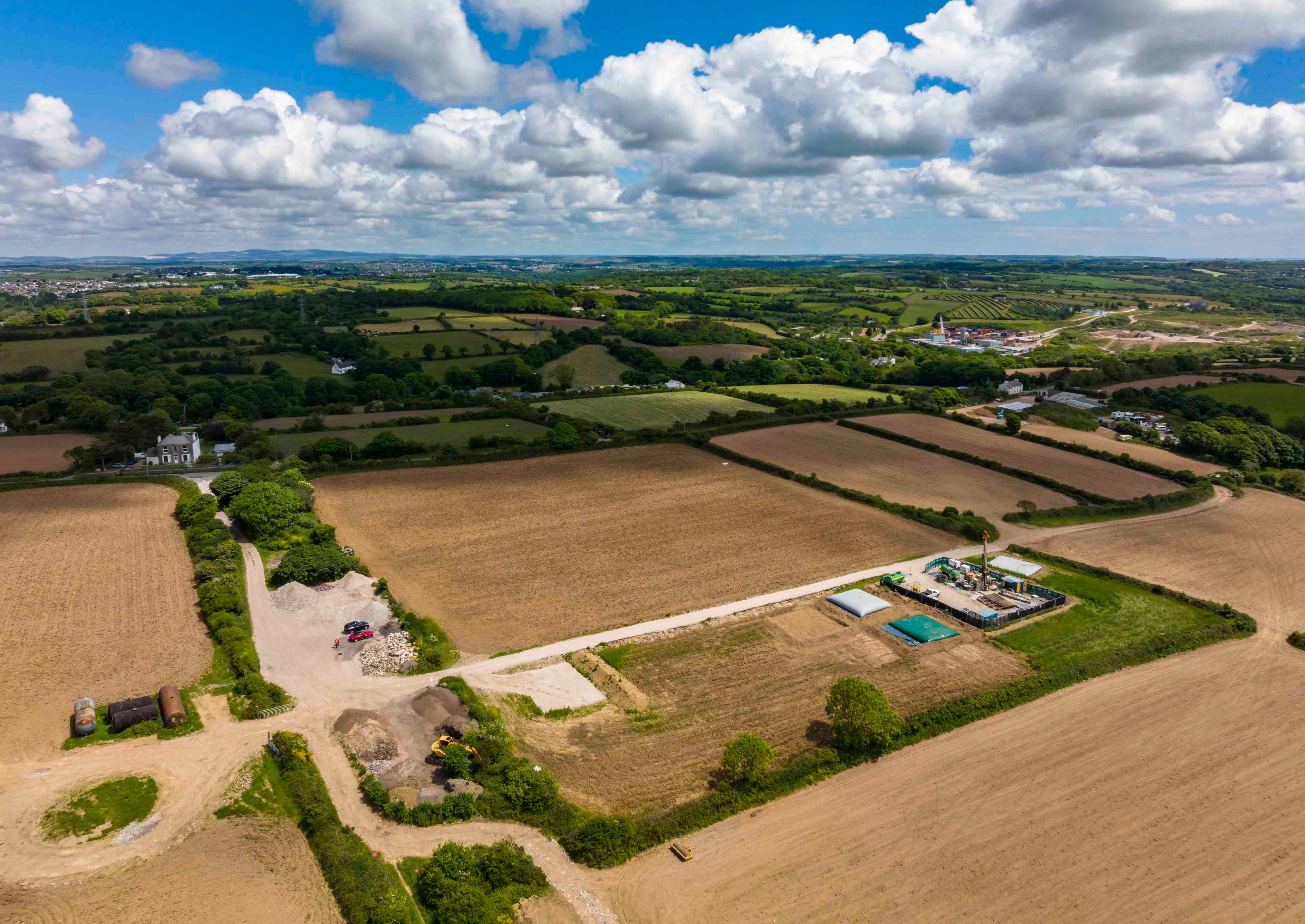 Pioneering minerals company in Cornwall shows its support for the armed forces | cornish-times.co.uk