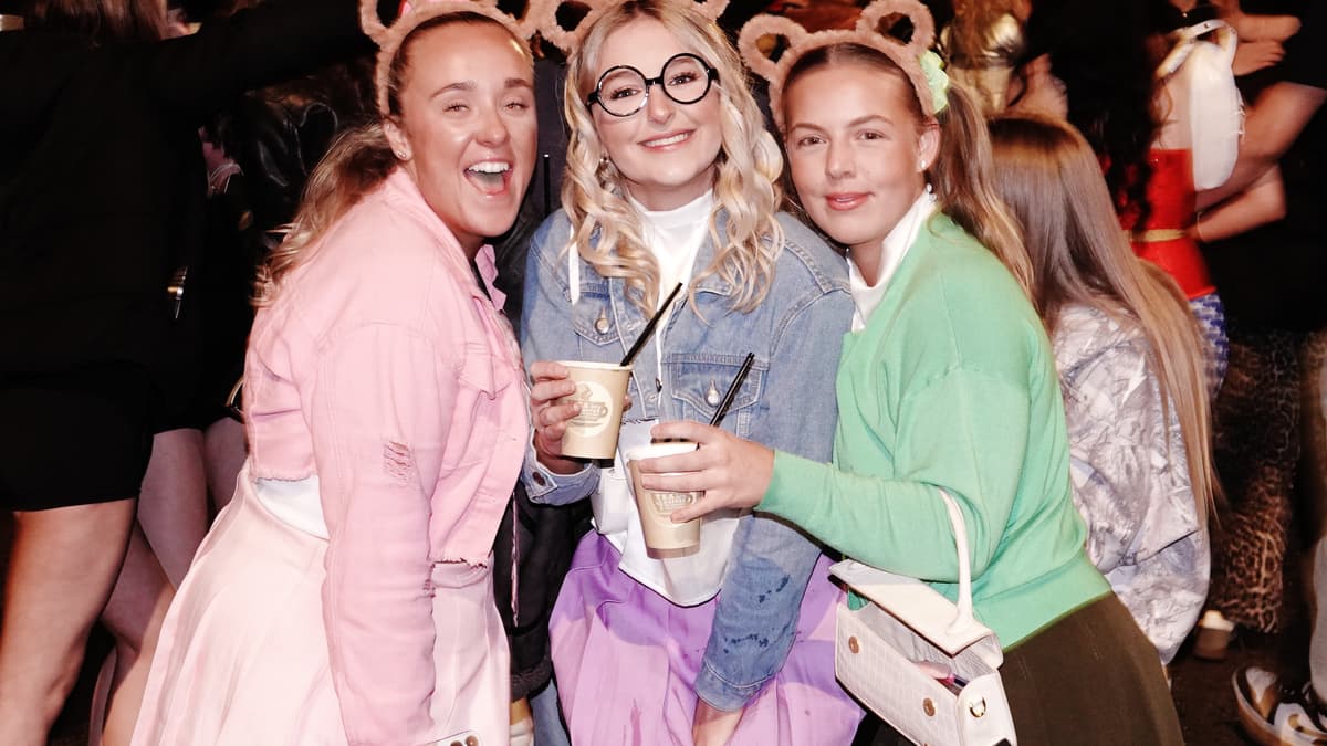 Torpoint welcomes in the New Year in style | cornish-times.co.uk