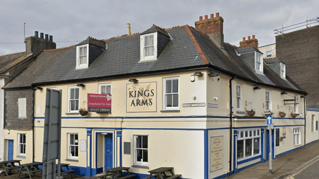 Developers submit fresh plans for former Kings Arms site | cornish ...